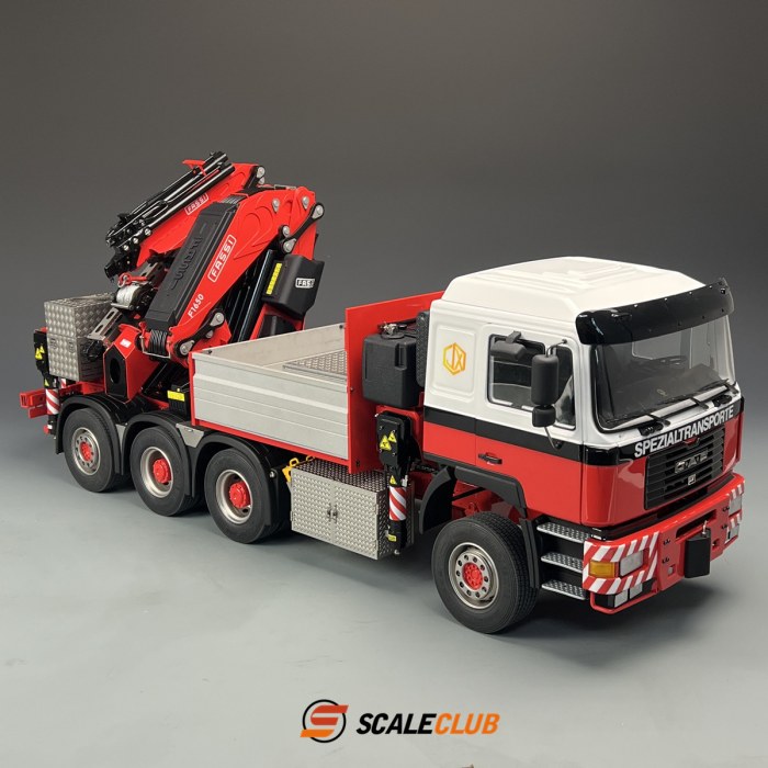 SCALECLUB 1/14 MAN F2000 8x8 chassis with rear steering F1650 cranne